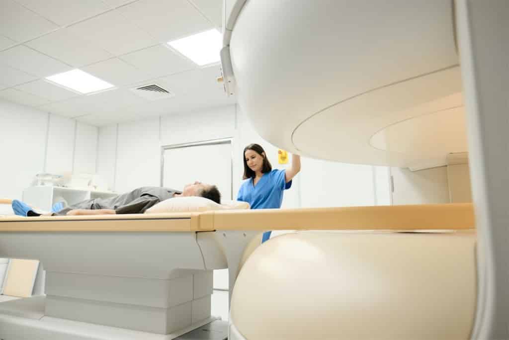 Open vs Closed MRI Scanners: Key Differences Explained (2026)